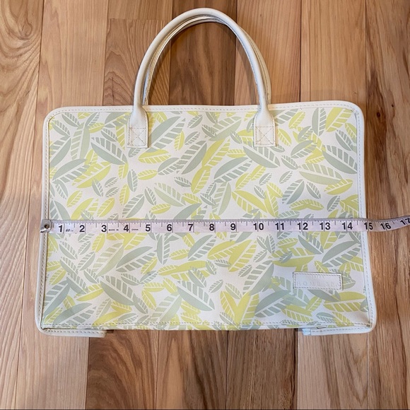 JAFRA | Bags | Jafra Yellow And Green Leaves Summer Beach Catchall Tote ...